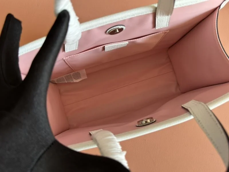 Genuine Gucci Shopping Bags