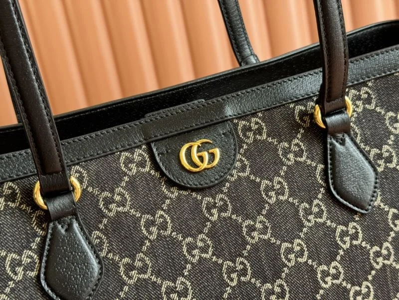 Indistinguishable Gucci Shopping Bags