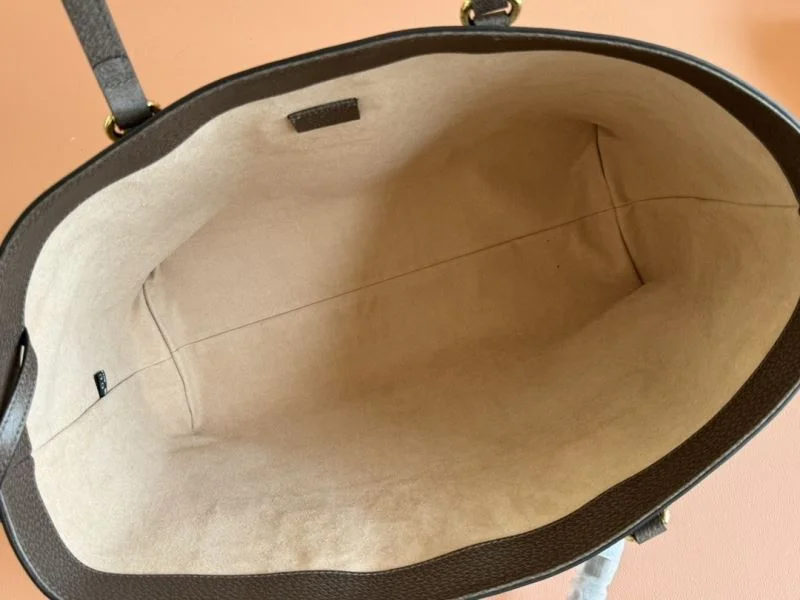 Reasonably priced Gucci Shopping Bags