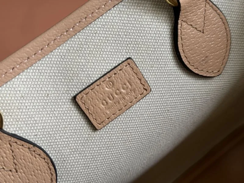 Low-cost Gucci Shopping Bags