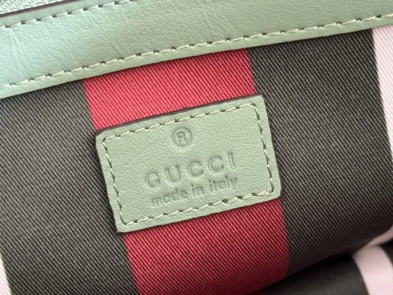 Reasonably priced Gucci Shopping Bags