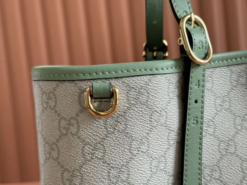 Accurate model Gucci Shopping Bags