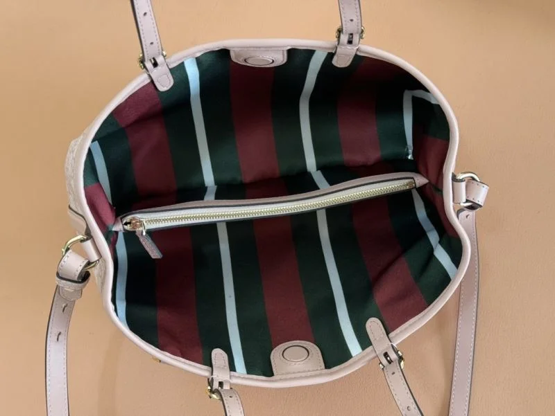 High fidelity Gucci Shopping Bags