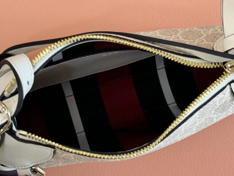 Budget-friendly Gucci Shopping Bags