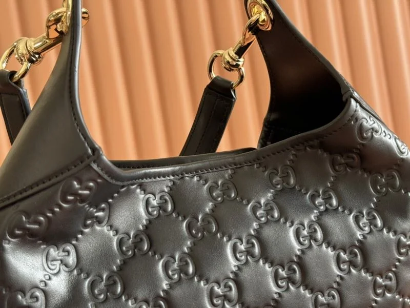 Value-priced Gucci Shopping Bags
