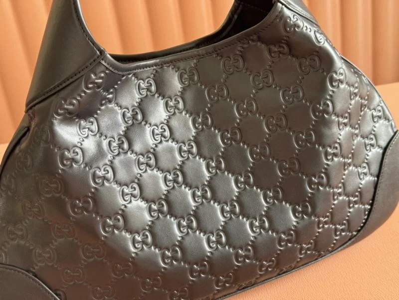 Value-priced Gucci Shopping Bags