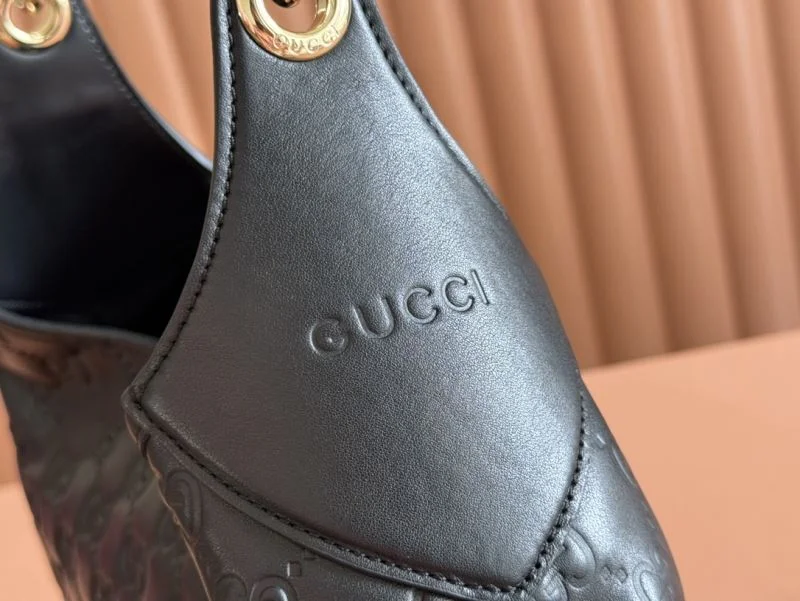 Value-priced Gucci Shopping Bags