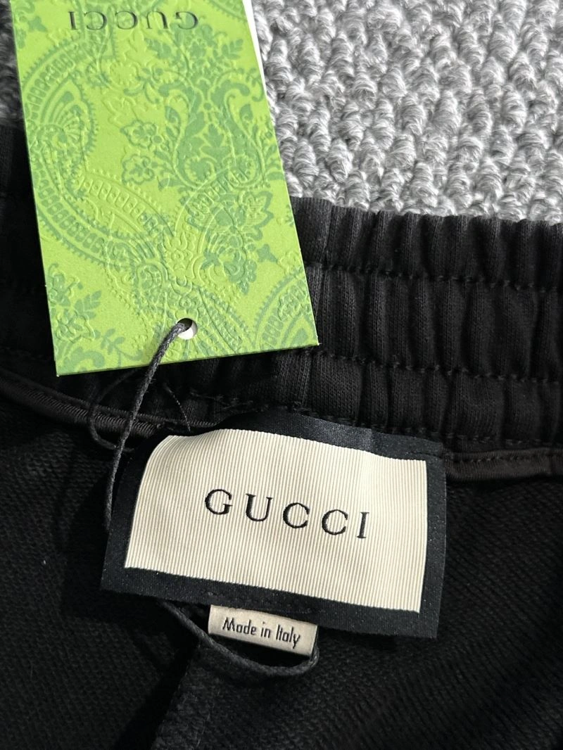 Brand-authenticated Gucci Short Pants