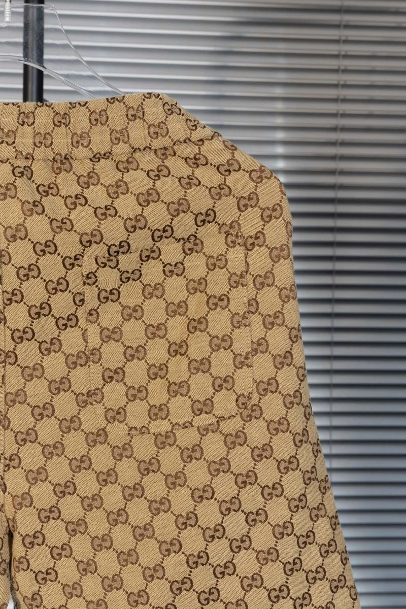 Top match Gucci Short Pants