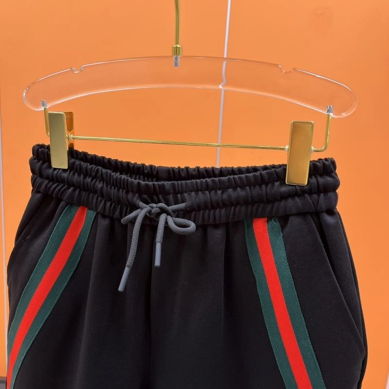 Brand-authenticated Gucci Short Pants