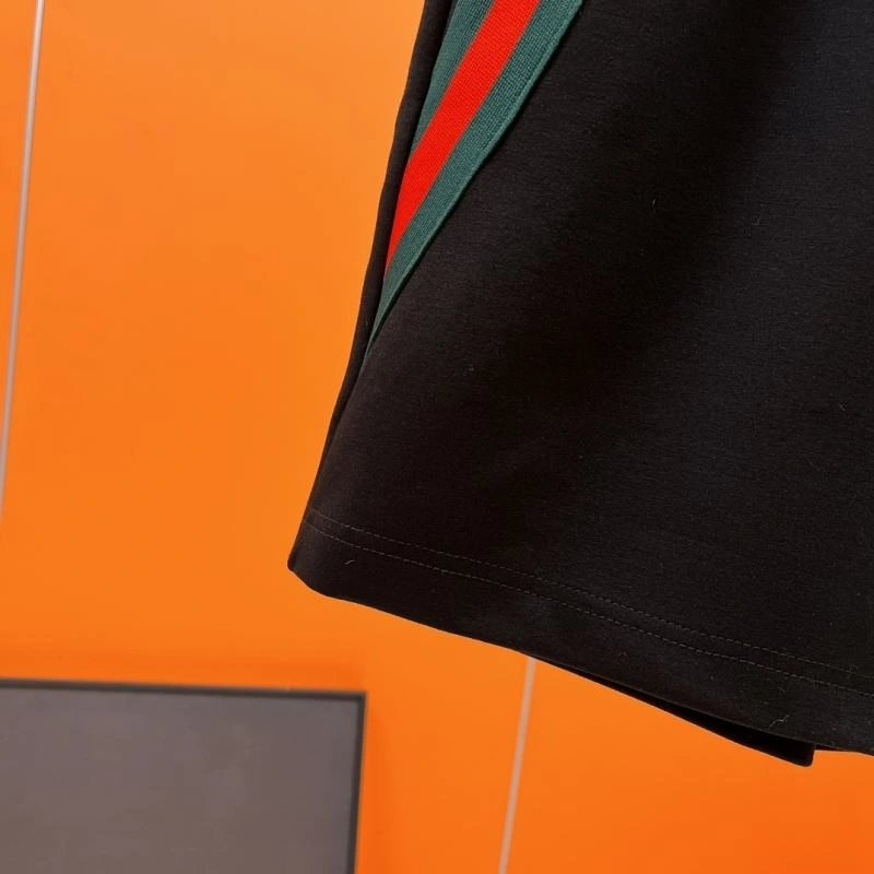 Brand-authenticated Gucci Short Pants