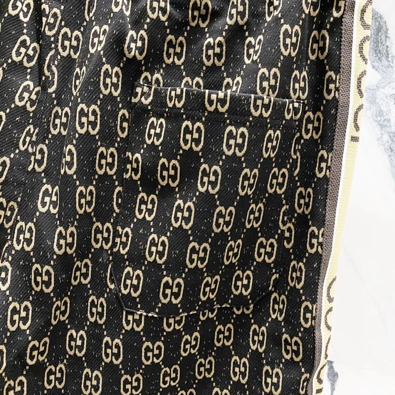 Top mirror Gucci Short Pants