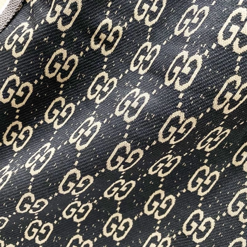 Top mirror Gucci Short Pants