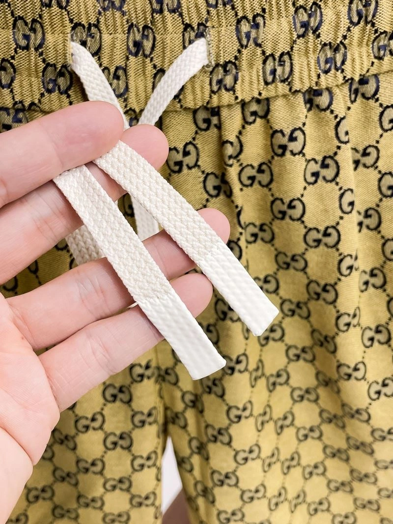Top mirror Gucci Short Pants