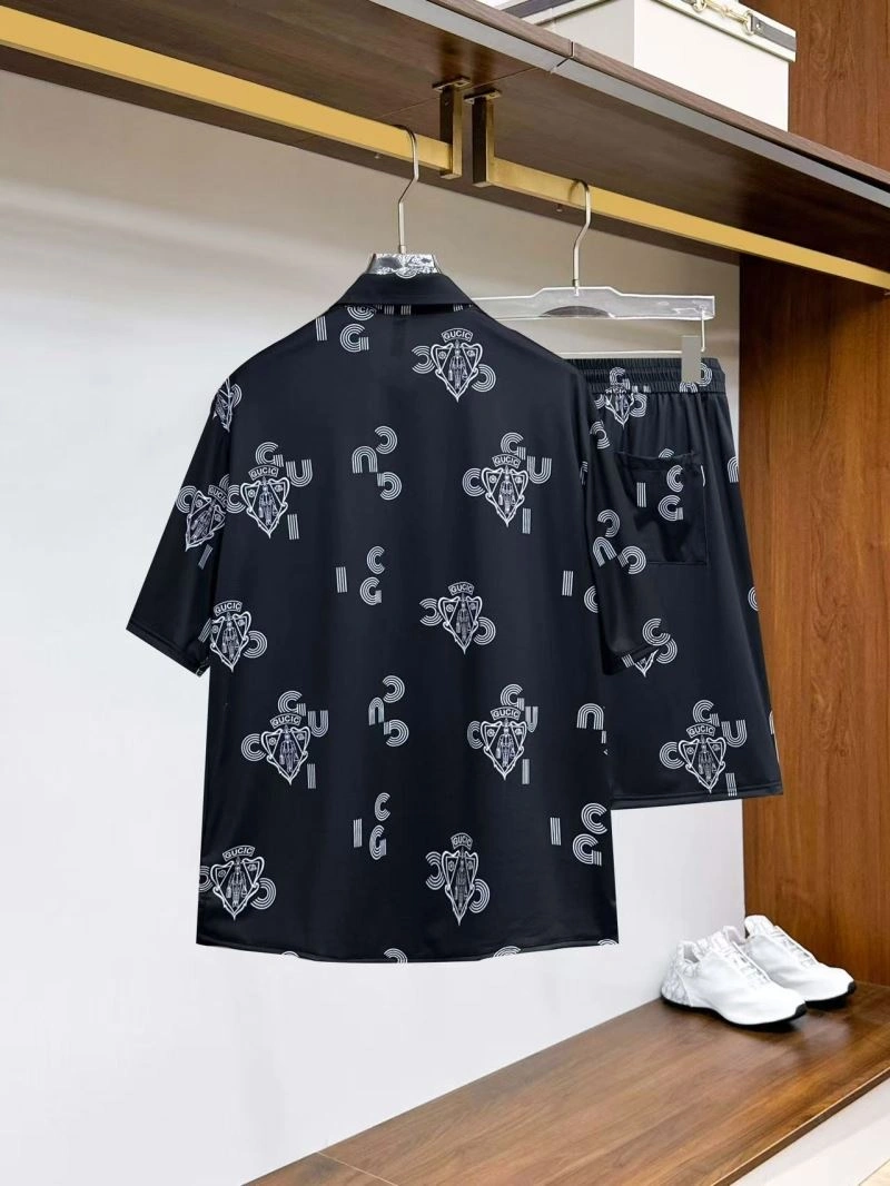 Economical Gucci Short Suits