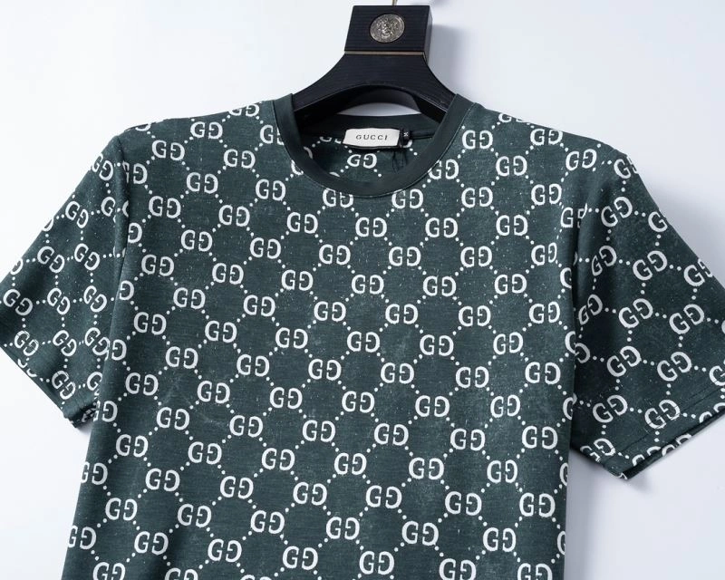 Brand-authenticated Gucci Short Suits