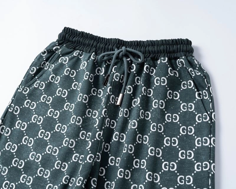 Brand-authenticated Gucci Short Suits