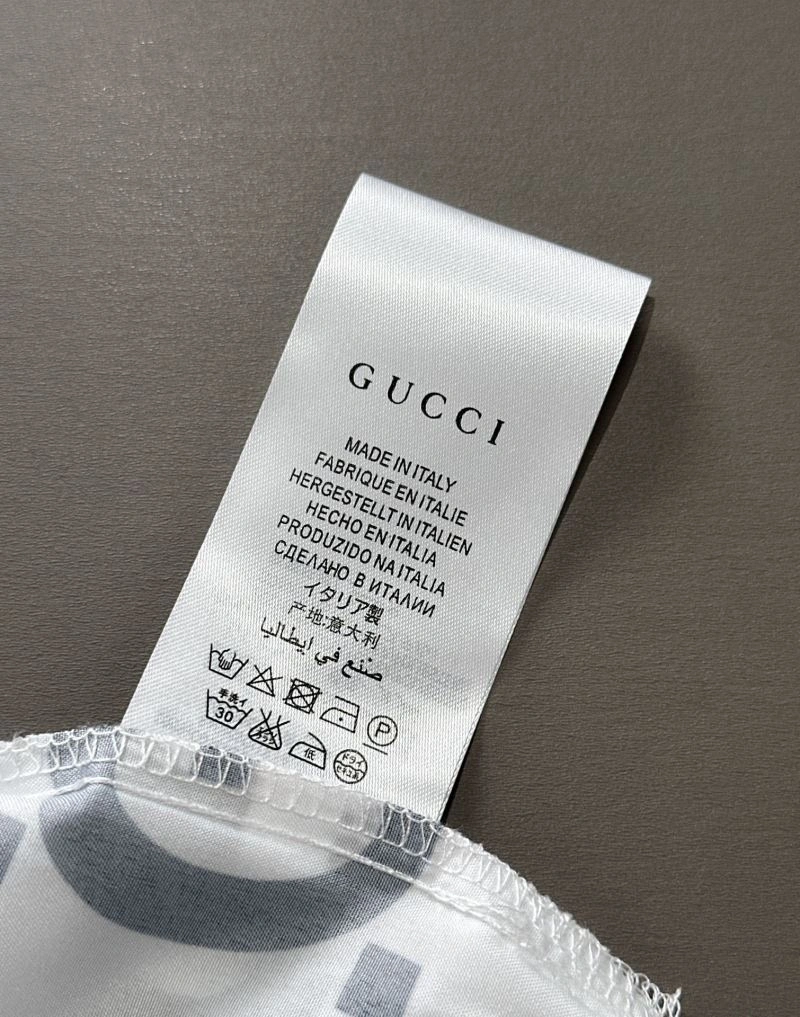 Top mirror Gucci Short Suits