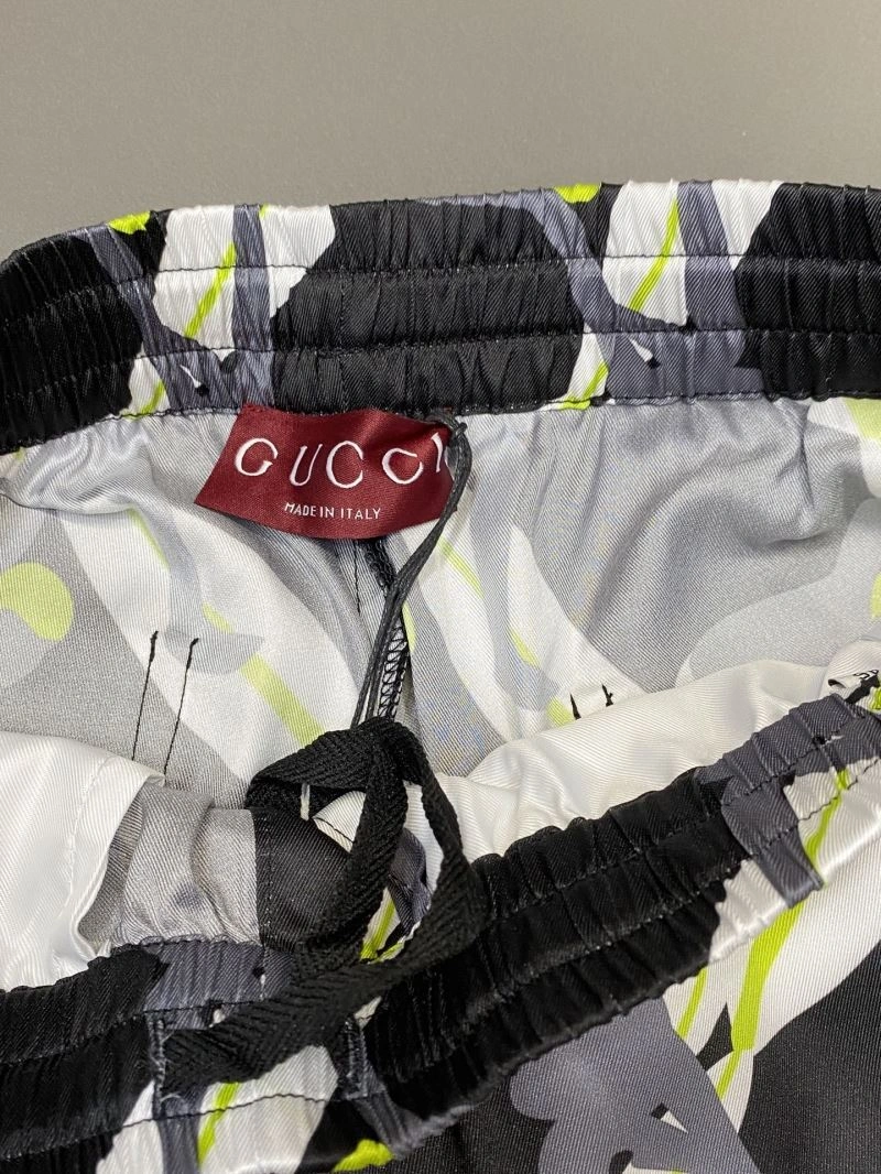 Brand-authenticated Gucci Short Suits