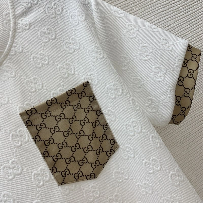 Value-priced Gucci Short Suits