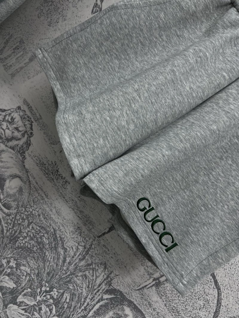 Inexpensive Gucci Short Suits