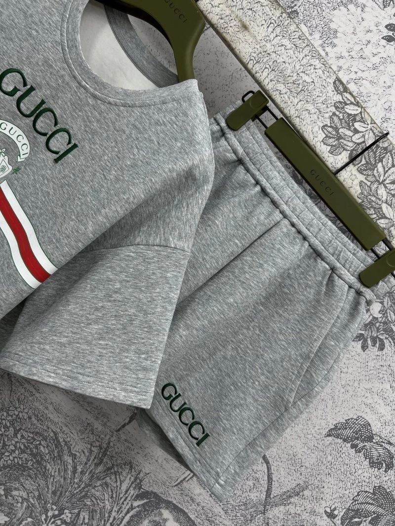 Inexpensive Gucci Short Suits