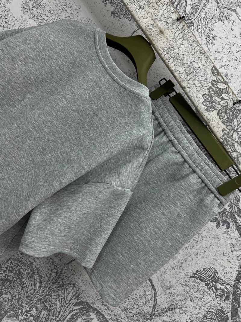 Inexpensive Gucci Short Suits