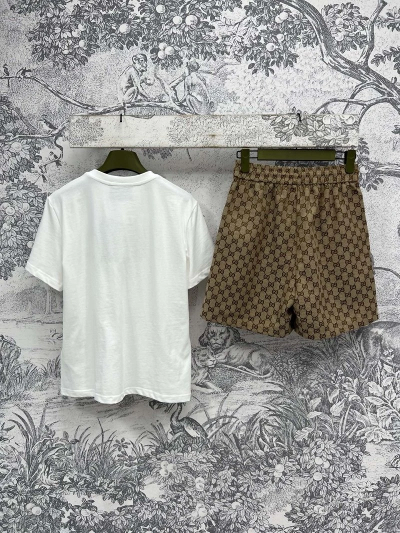 Bargain Gucci Short Suits