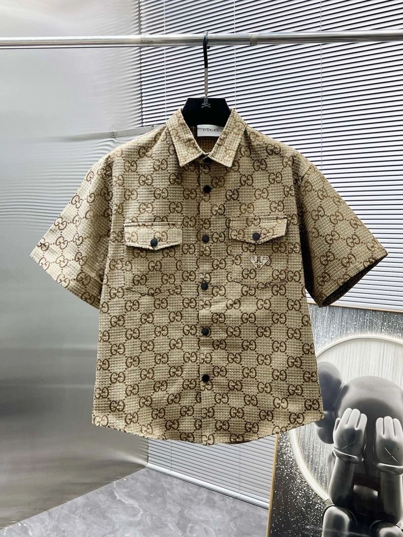 Brand-authenticated Gucci Short Suits