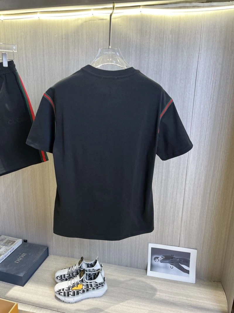 Economical Gucci Short Suits