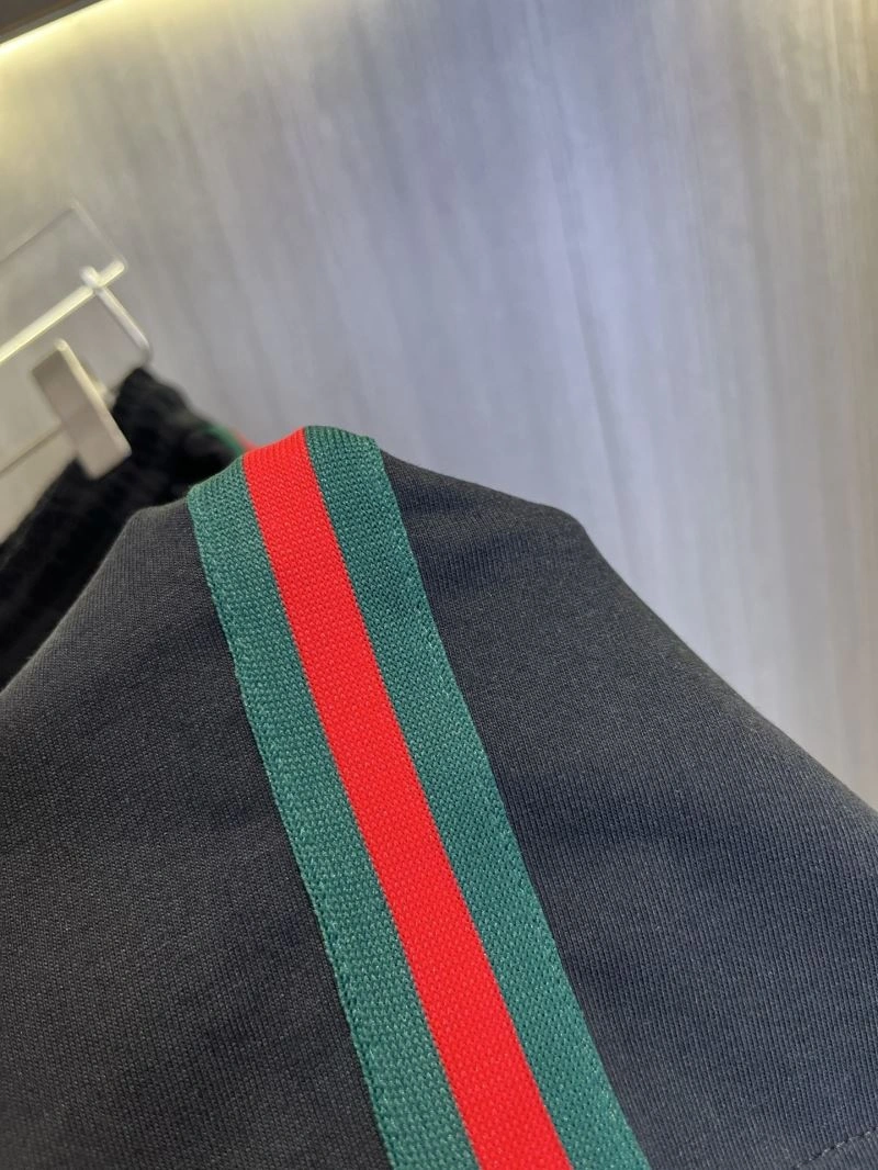 Economical Gucci Short Suits