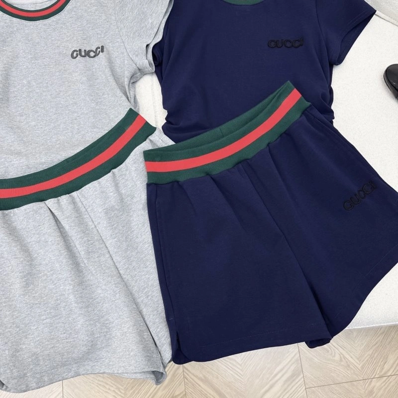 Low-cost Gucci Short Suits