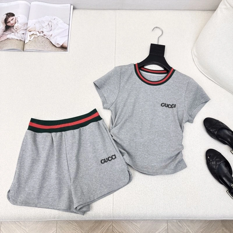 Low-cost Gucci Short Suits