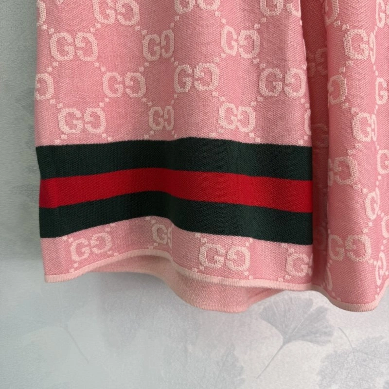 Precise copy Gucci Short Suits