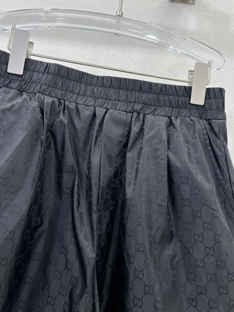 Brand-authenticated Gucci Short Suits