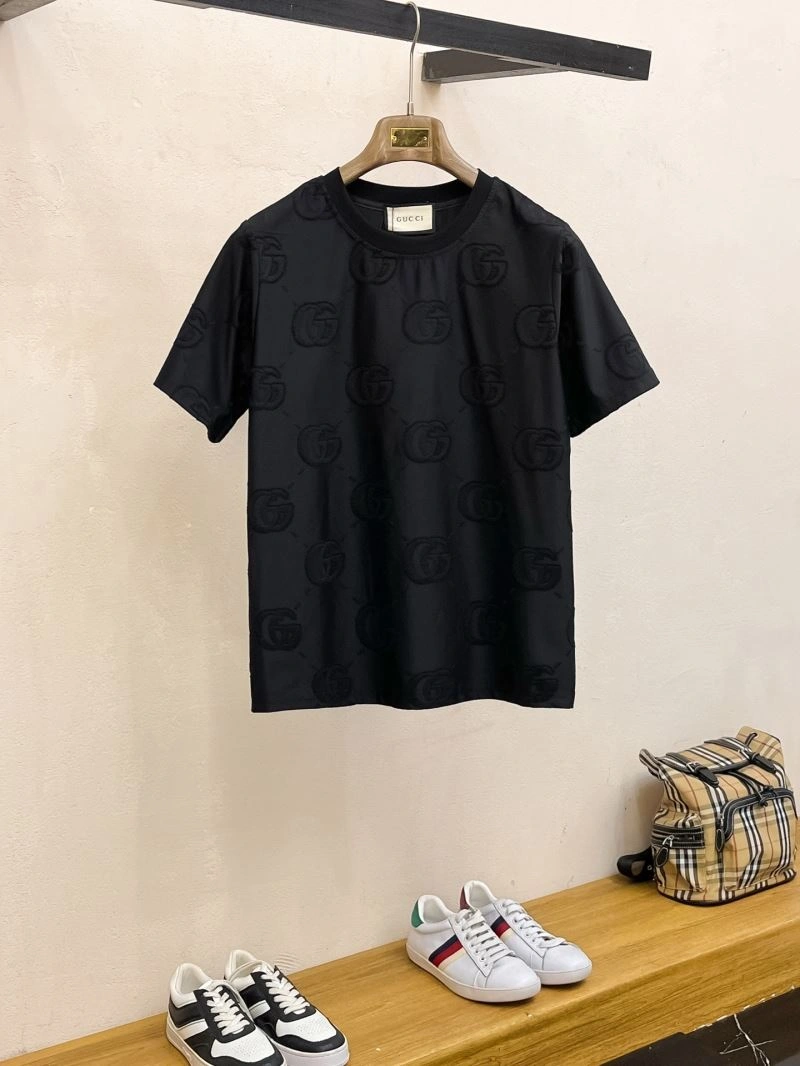 Original Gucci Short Suits