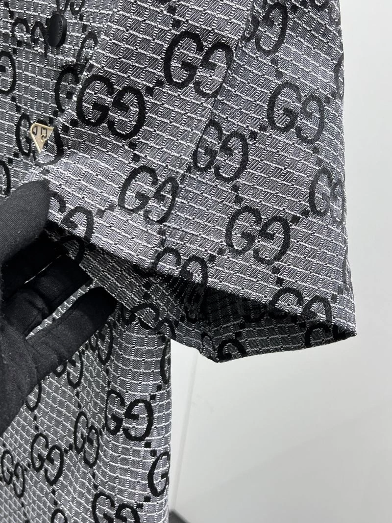 1:1 copy Gucci Short Suits