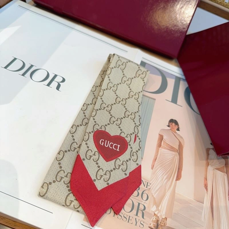 Accurate model Gucci Silk