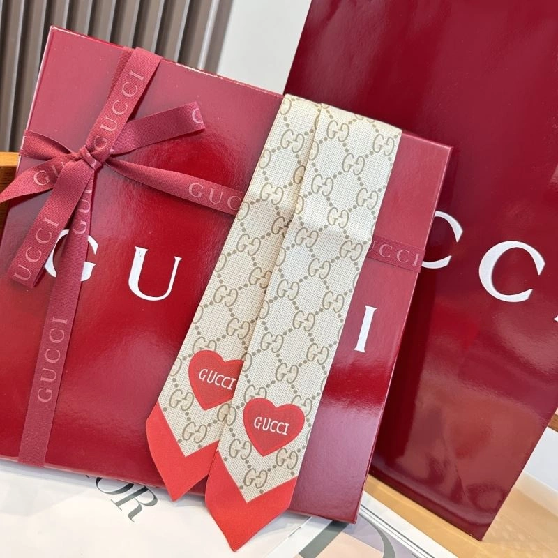 Accurate model Gucci Silk