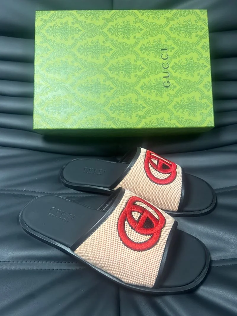 Top match Gucci Slippers