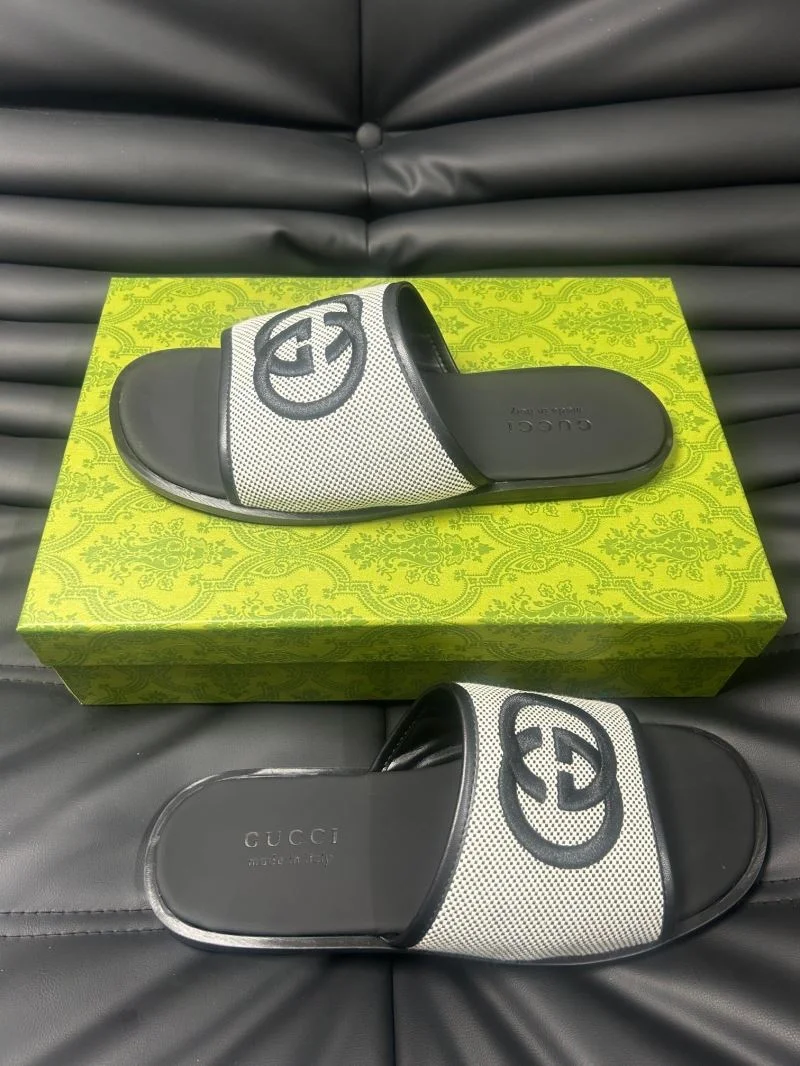 Accurate model Gucci Slippers