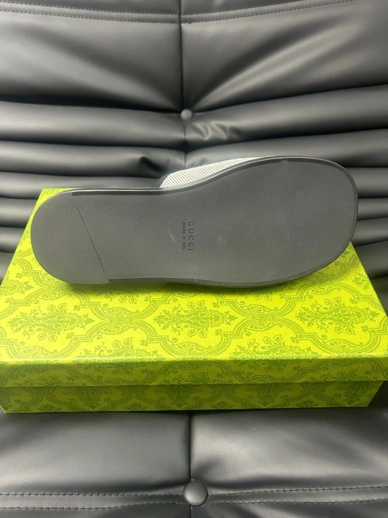Accurate model Gucci Slippers