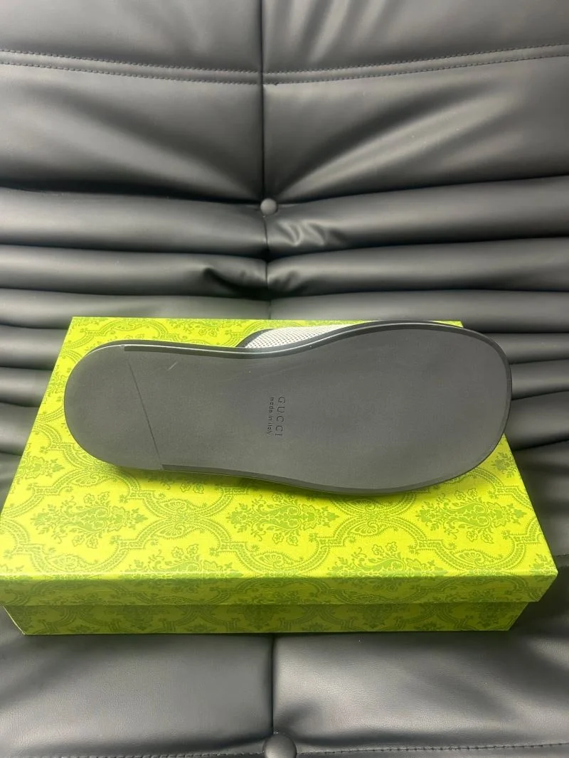 Exact replica Gucci Slippers