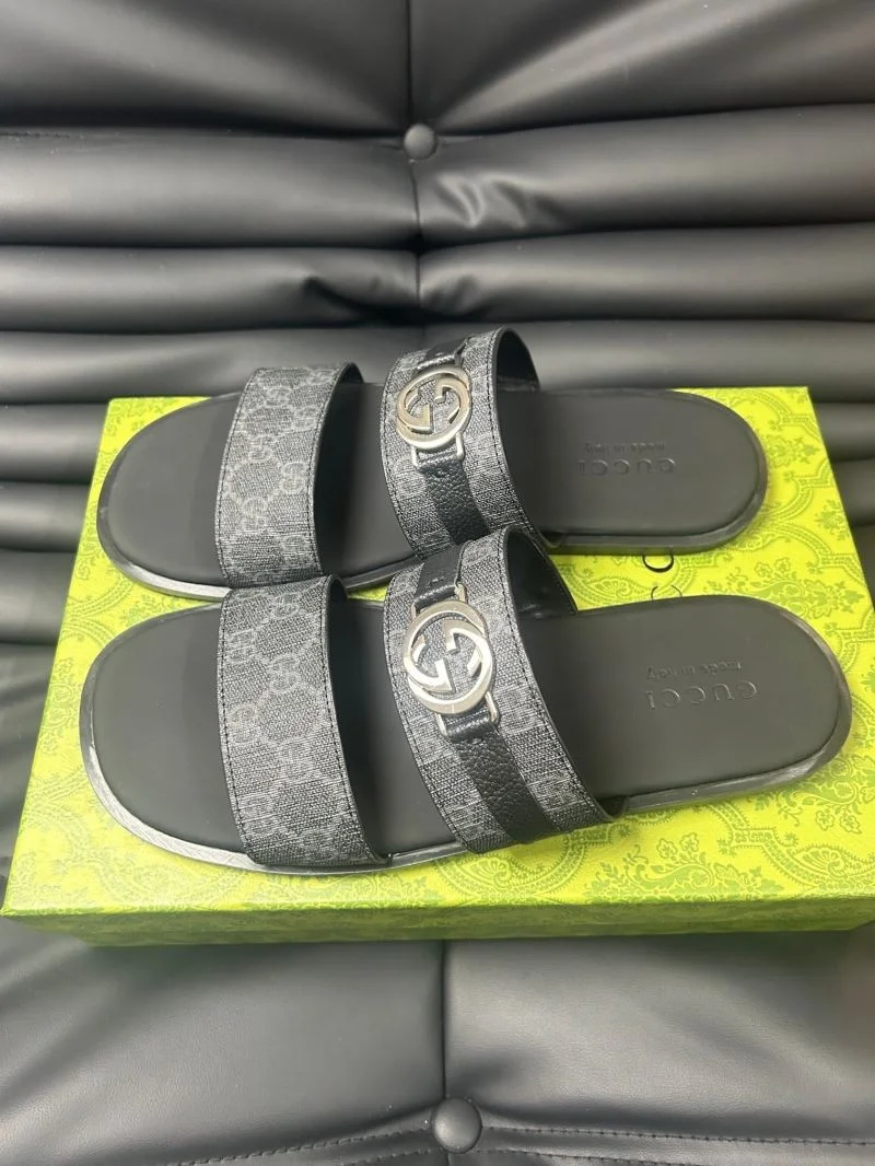 Exact replica Gucci Slippers