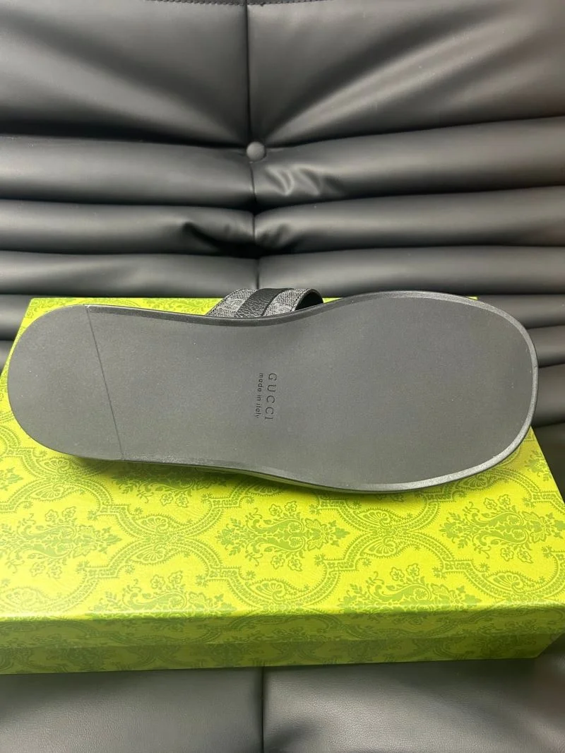 Exact replica Gucci Slippers