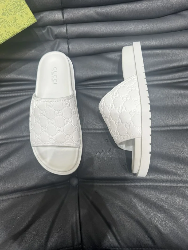 Low-cost Gucci Slippers
