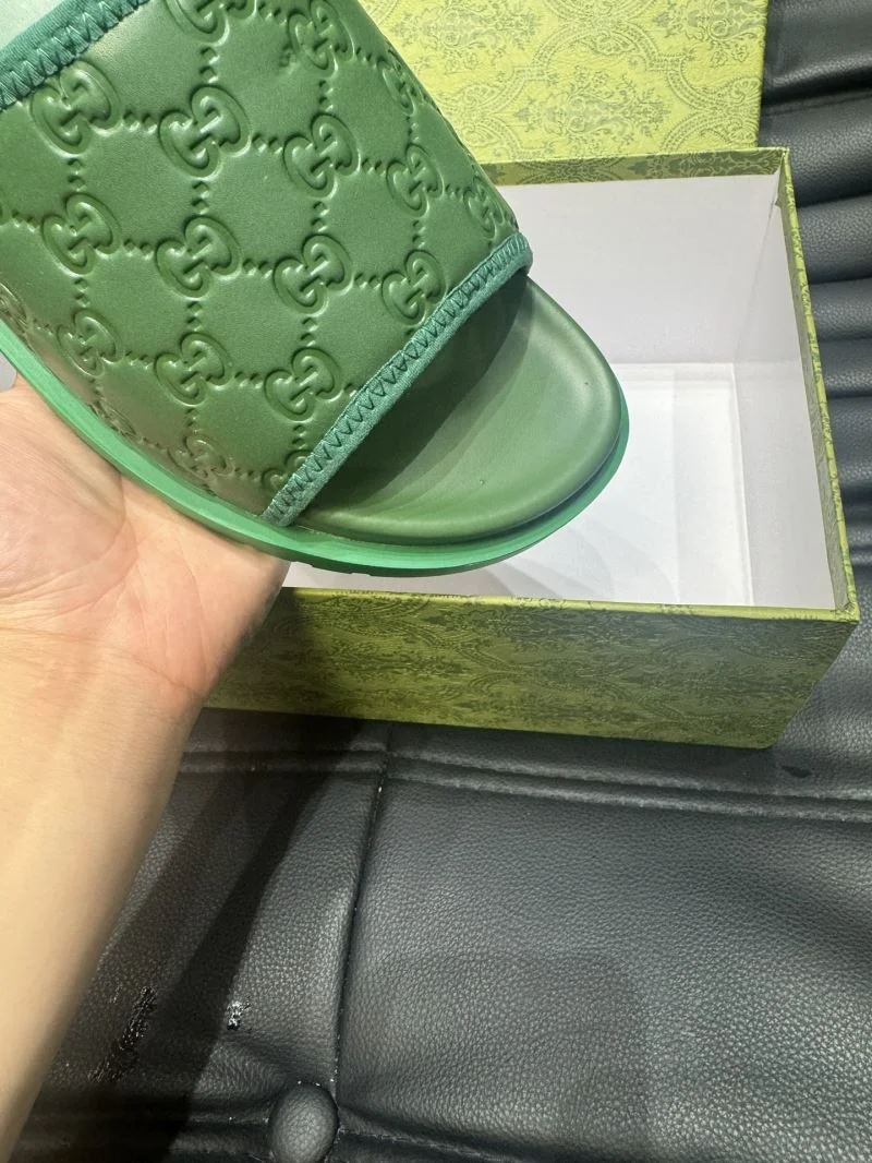Accurate model Gucci Slippers