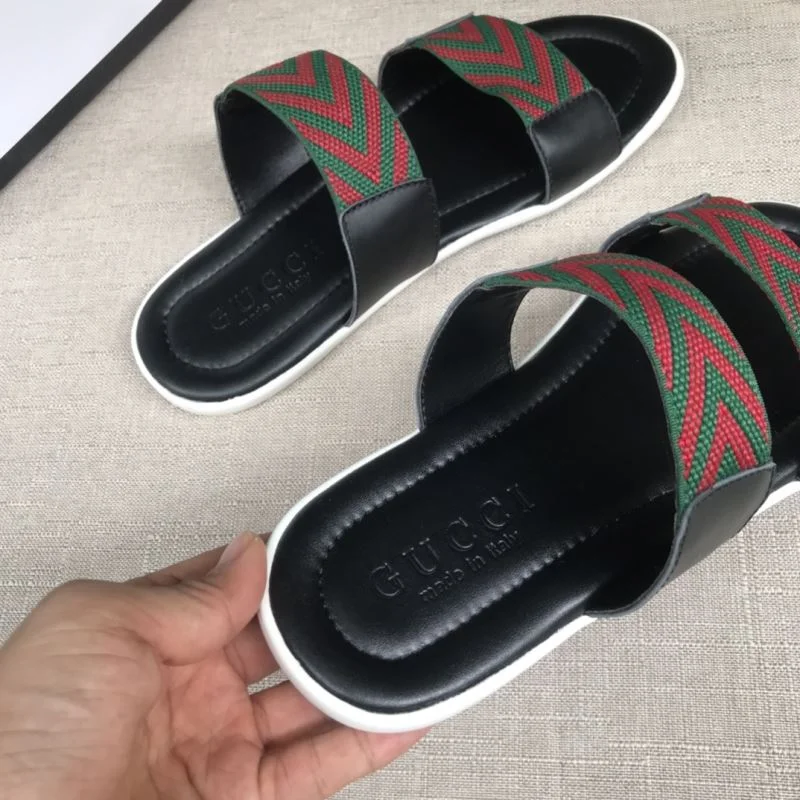 Top match Gucci Slippers