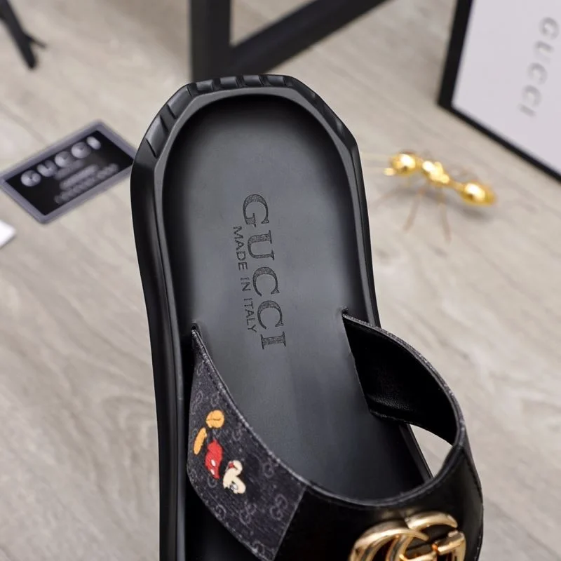 Accurate model Gucci Slippers