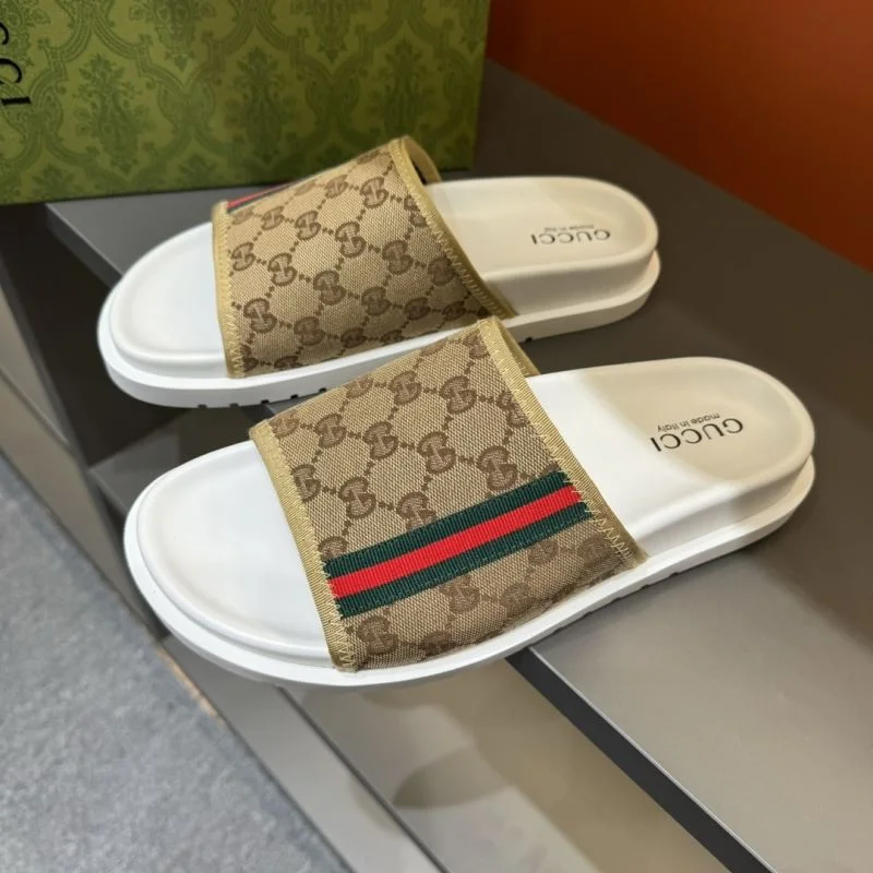 Brand-authenticated Gucci Slippers